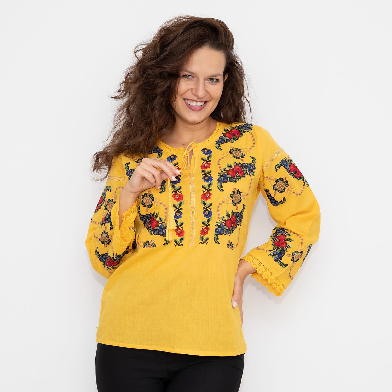 Ie traditionala brodata Vania 2 • IePeMarie.ro