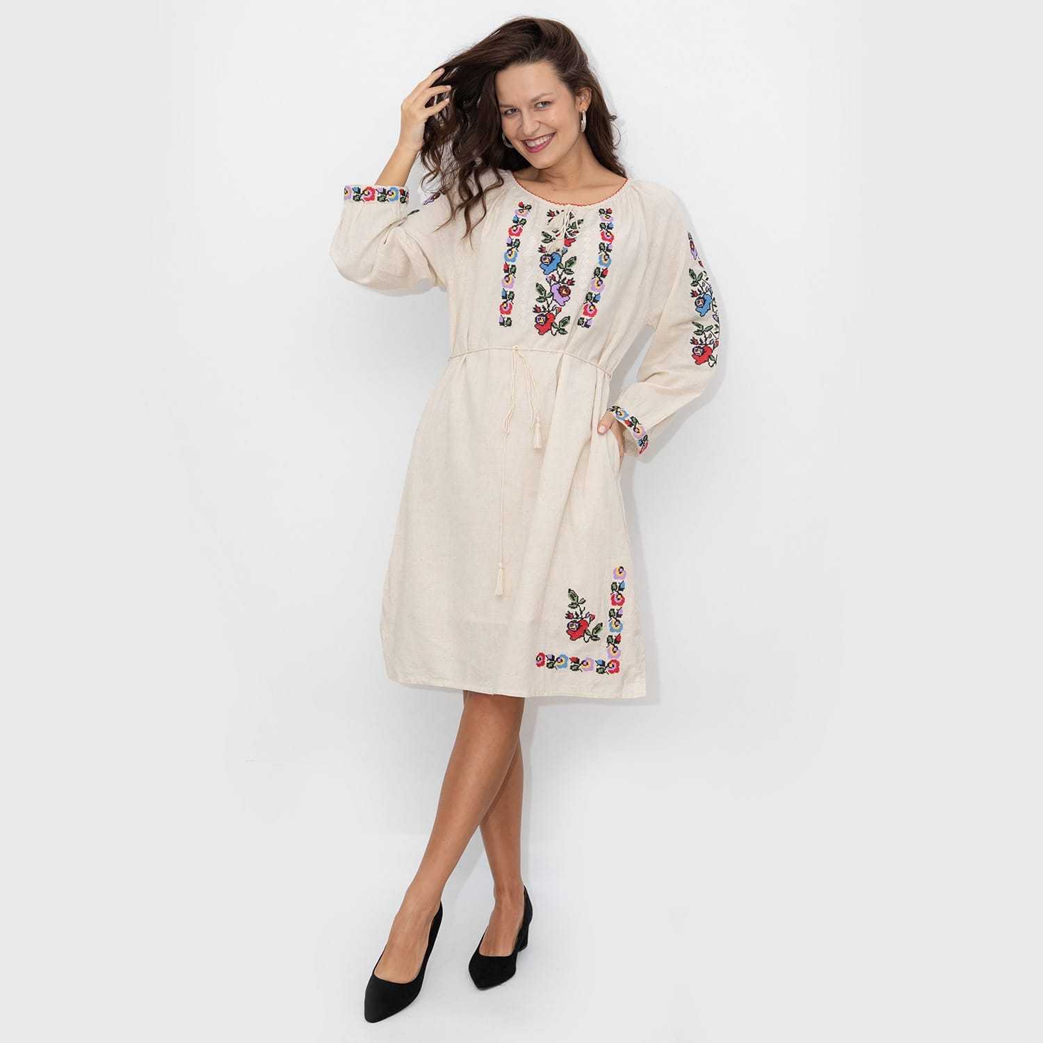 Rochie traditionala Luciana • IePeMarie.ro